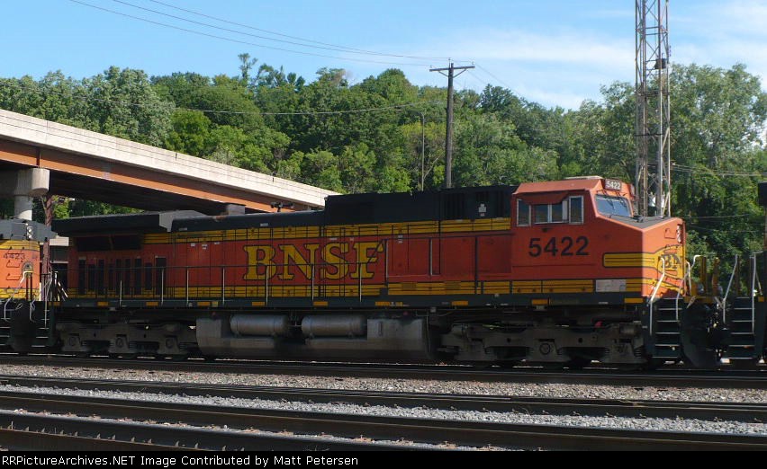 BNSF 5422